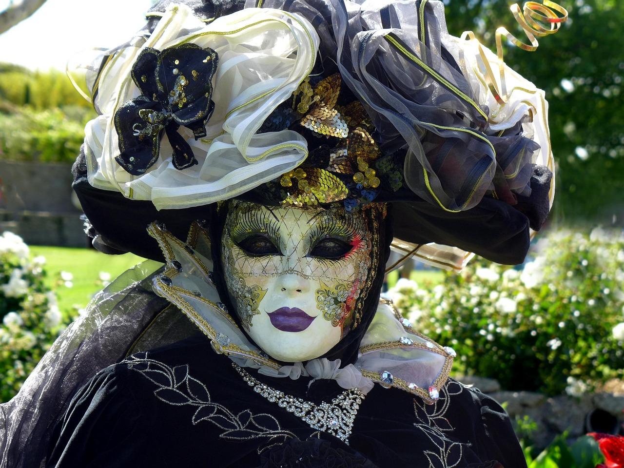 The Rich Man and the Masks we all Wear | Mark 10:17-31 - Hope in Jesus